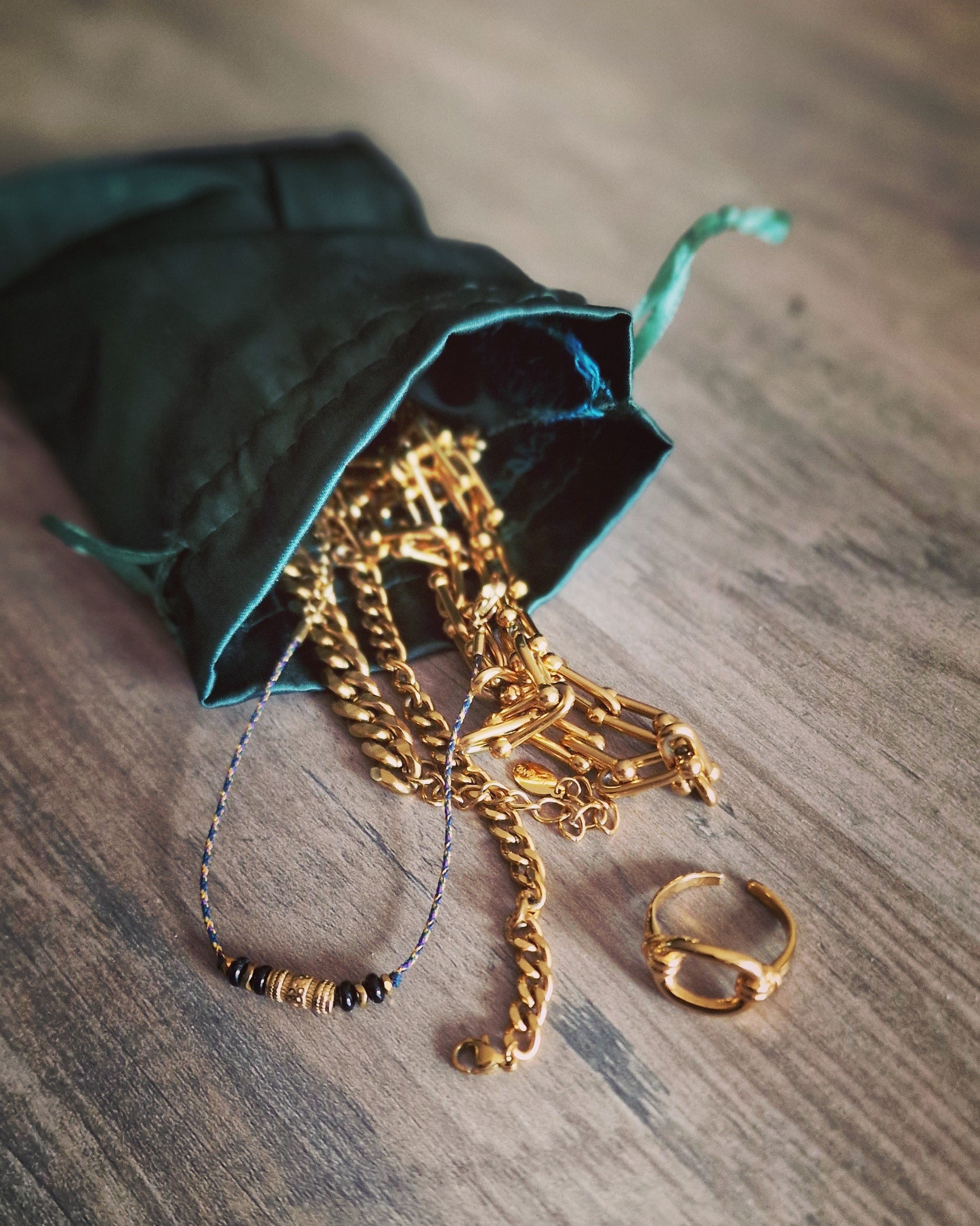 Katcha – Smykkebaronesserne – Katcha.dk